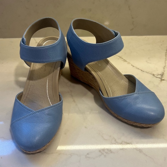 Vionic | Shoes | New Vionic Loika Light Baby Blue Leather Wedge Sandals ...